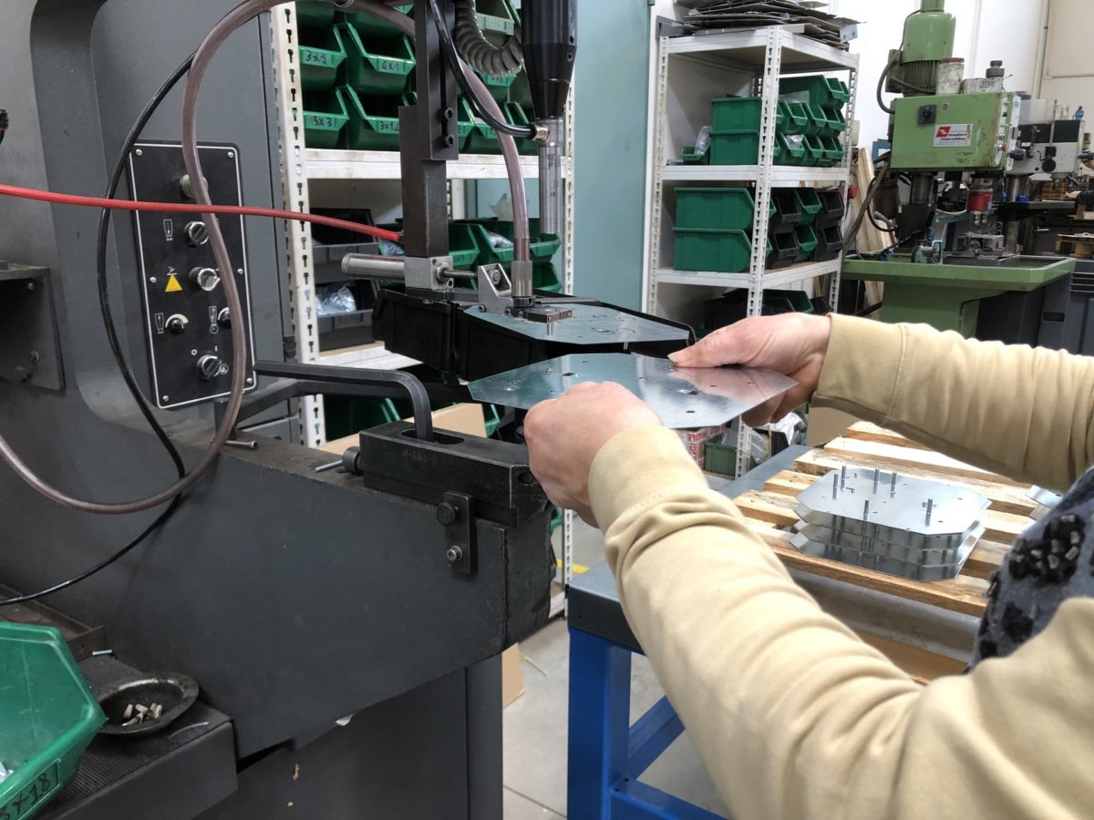 Assemblaggio e Rivettatura - Italmek